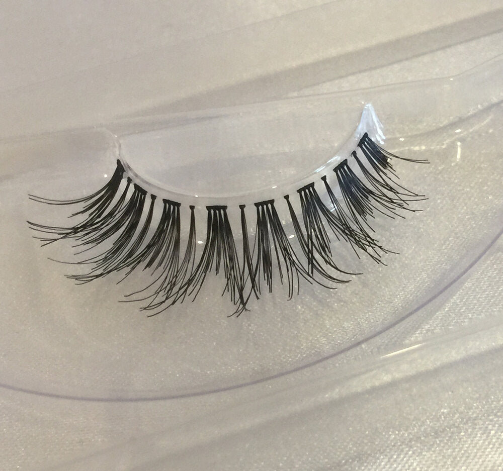 London Lashes | Invisible Band Lashes | Lashes UK – Minx London